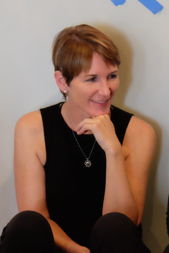 Women On The Net, Women On A Roll | Women On A Roll